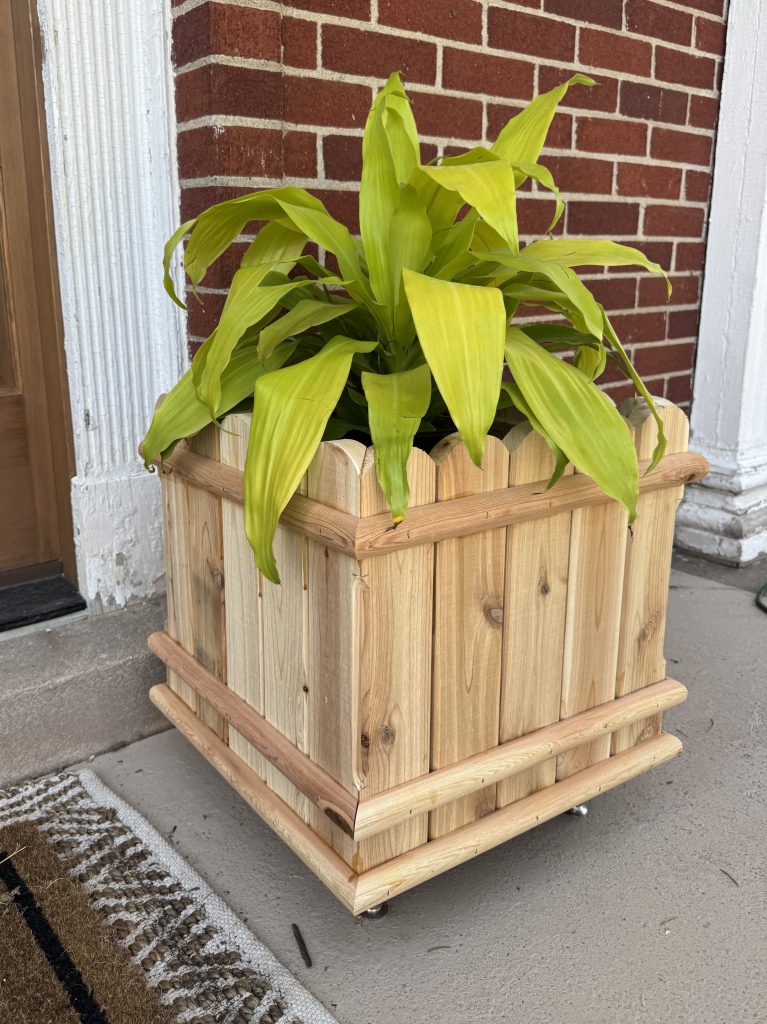 Scalloped Planter | Kreg Tool