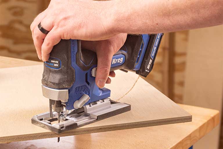 What Is a Jigsaw? Learn How It Works, When & How To Use